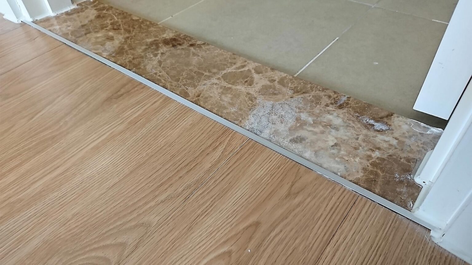 FLOOR MIKIRI – FVC